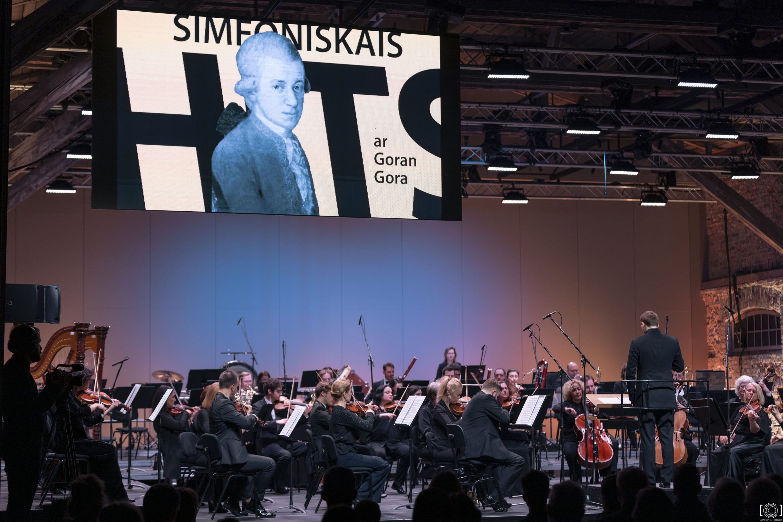 Atskats: Simfoniskais hits ar Goran Gora. Ravela "Bolero" un mākslīgais ...